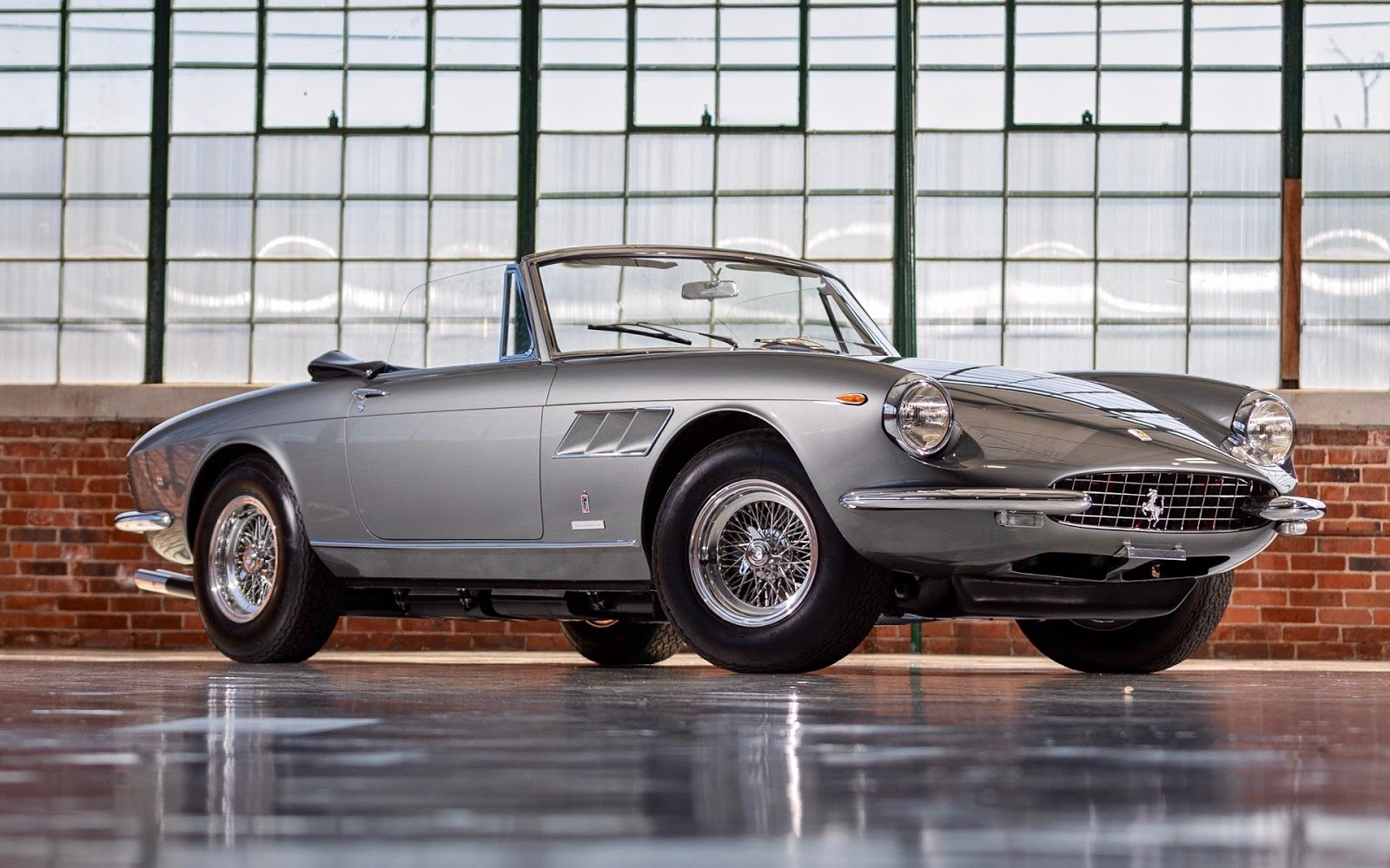 1967 Ferrari 330 GTS - Inazuma café racer