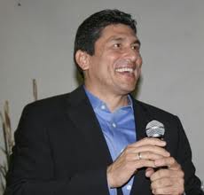 DeAbuelitos: Dr. Lozano: Cómo tratar con gente difícil 5 de 8