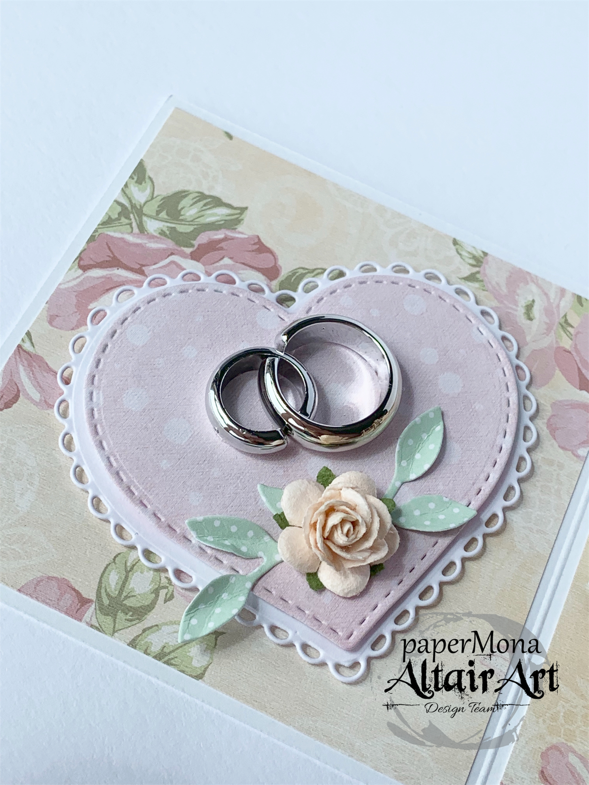 paperMona: Exploding box with AltairArt papers