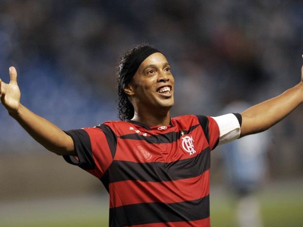 Luciano Gondim a Serviço do Esporte: RONALDINHO GAÚCHO FICA NO FLAMENGO ...