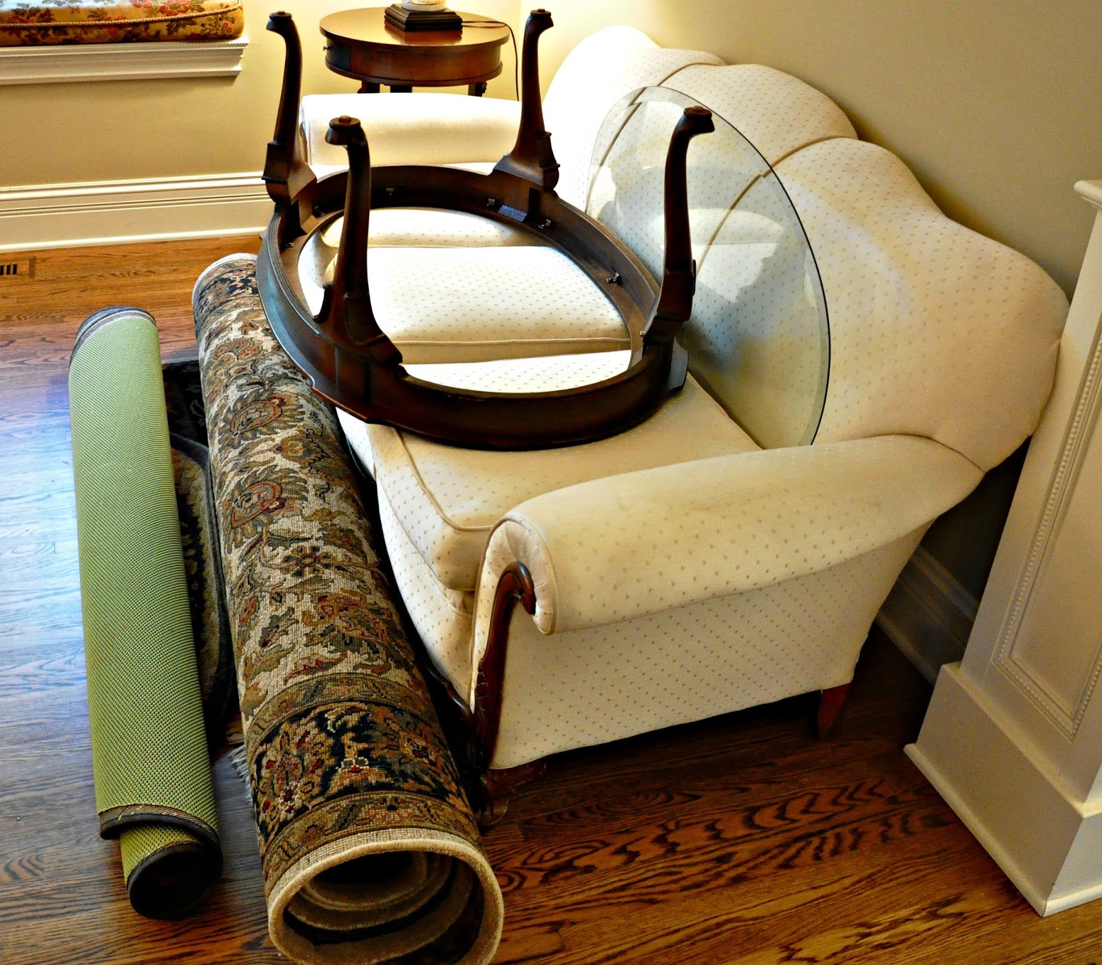 Serendipity Refined Blog: A Quick Hello! and some "Undecorating" Photos