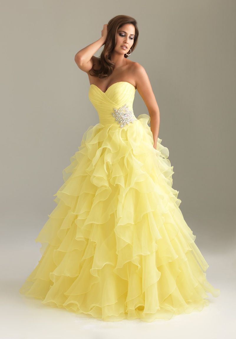 WhiteAzalea Ball Gowns: Ball Gowns with Ruffled Skirts