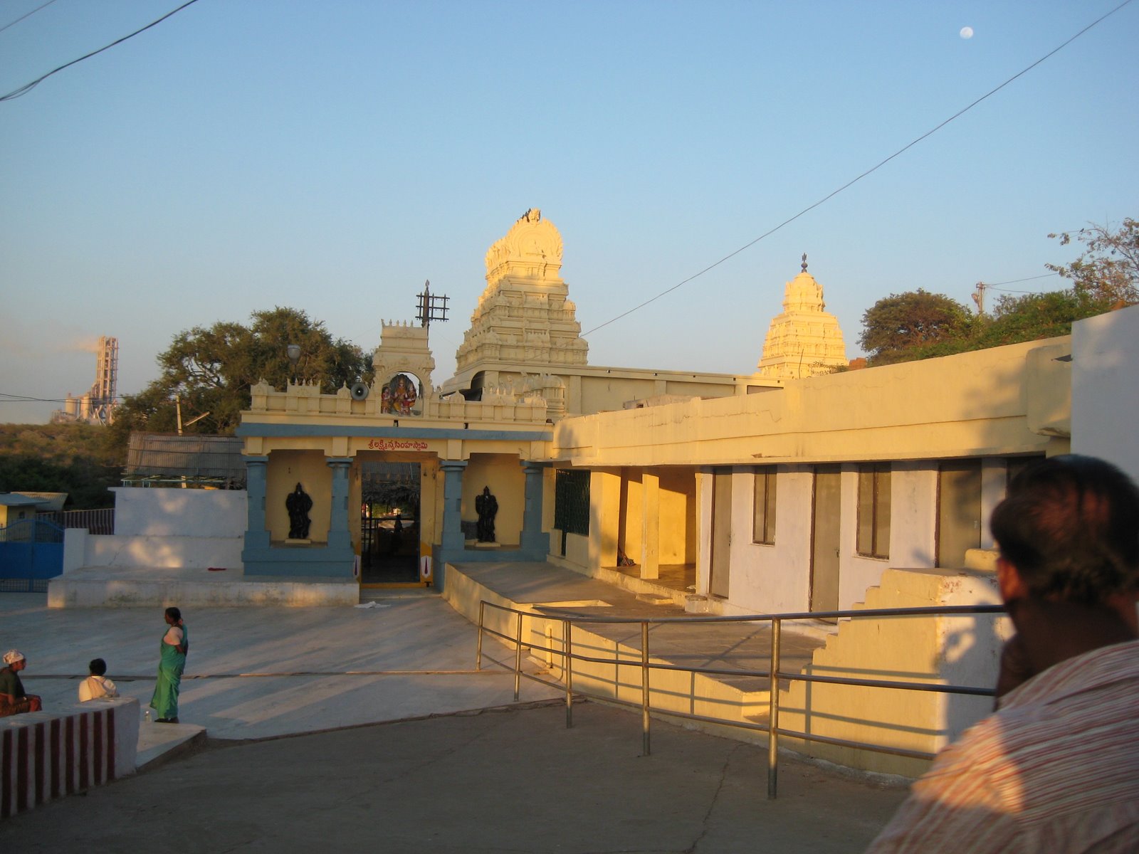 శ్రీలక్ష్మీ నరసింహ స్వామి ఆలయం, మట్టపల్లి - Mattapalli Sri Lakshmi ...