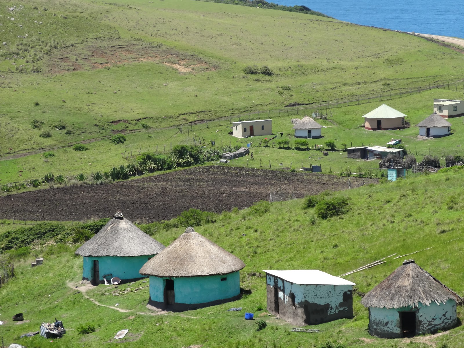 Around the World Travel 2012: The Xhosa Village in Coffee Bay