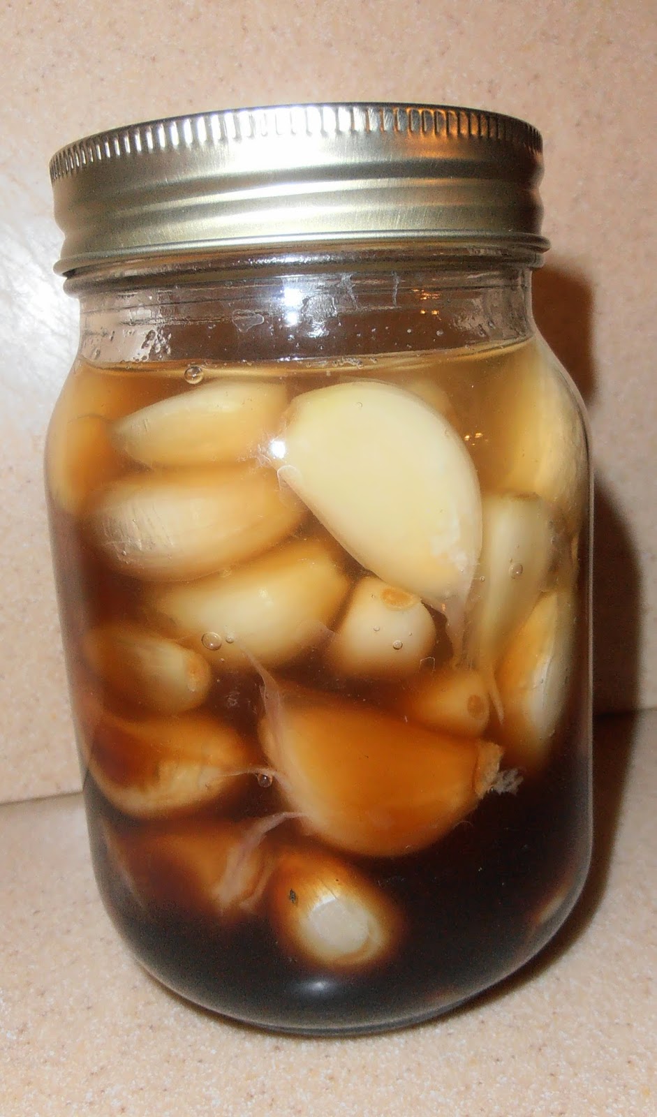 Goode Eates: Seer Torshi -- Persian Pickled Garlic!