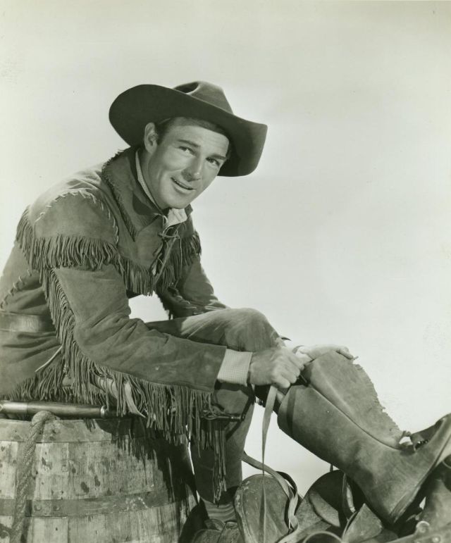 40 Gorgeous Photos of Randolph Scott in the 1930s and ’40s ~ Vintage ...