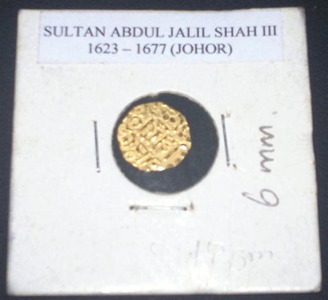 Badai Mencak Kelambit Biru: Wang Dinar Emas Kerajaan Melayu Lama Johor ...
