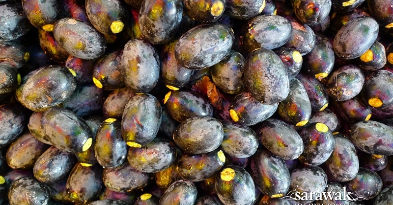Sarawak Malaysia Borneo: What is BUAH DABAI?