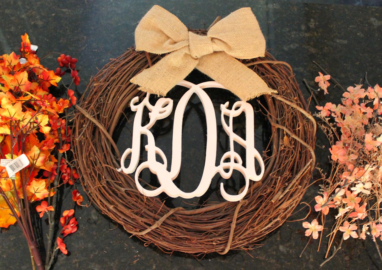 Shop. Teach. Georgia Peach.: DIY Monogrammed Wreath