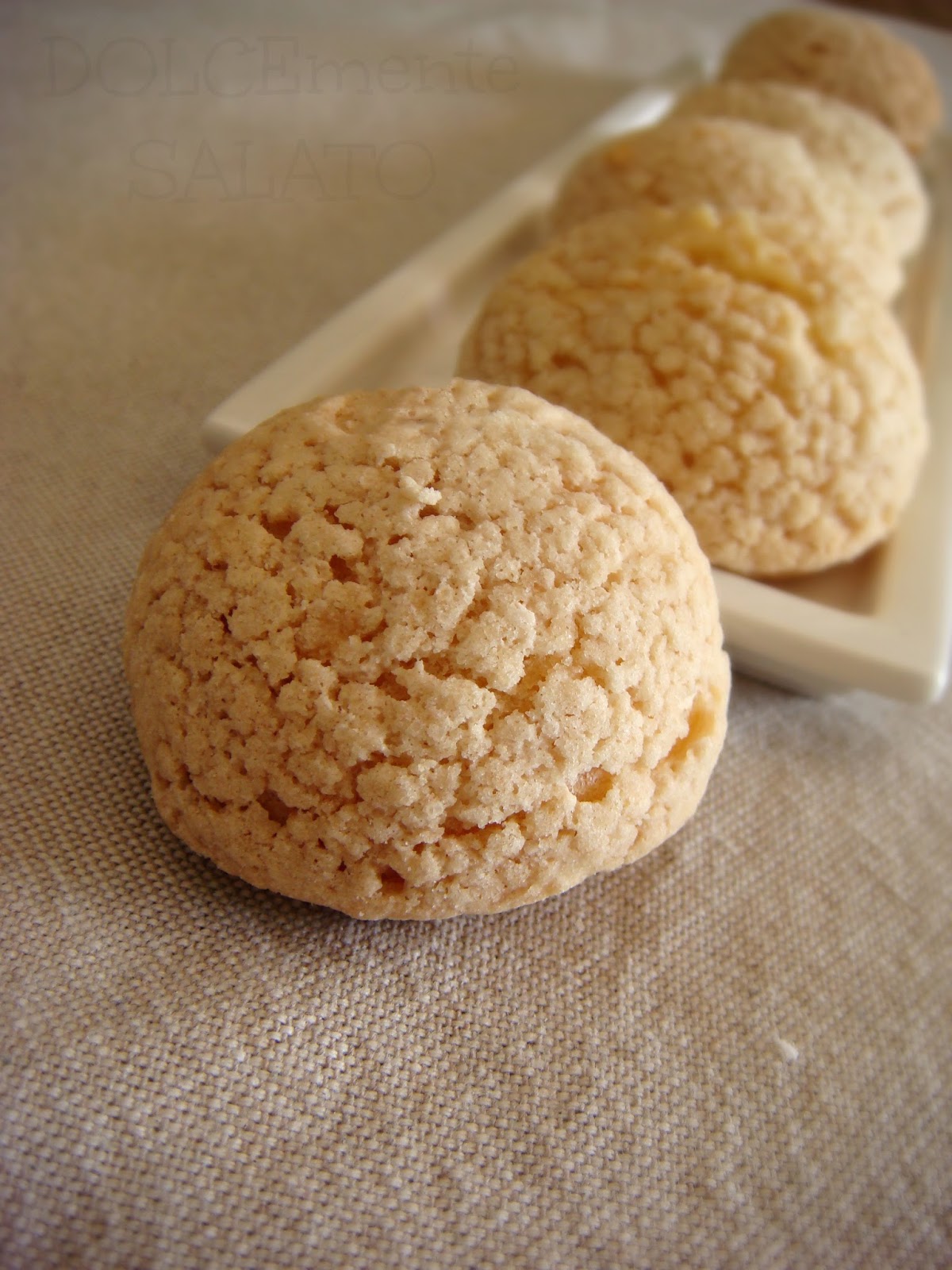 DOLCEmente SALATO: Choux con pate à craquelin e crema pasticcera