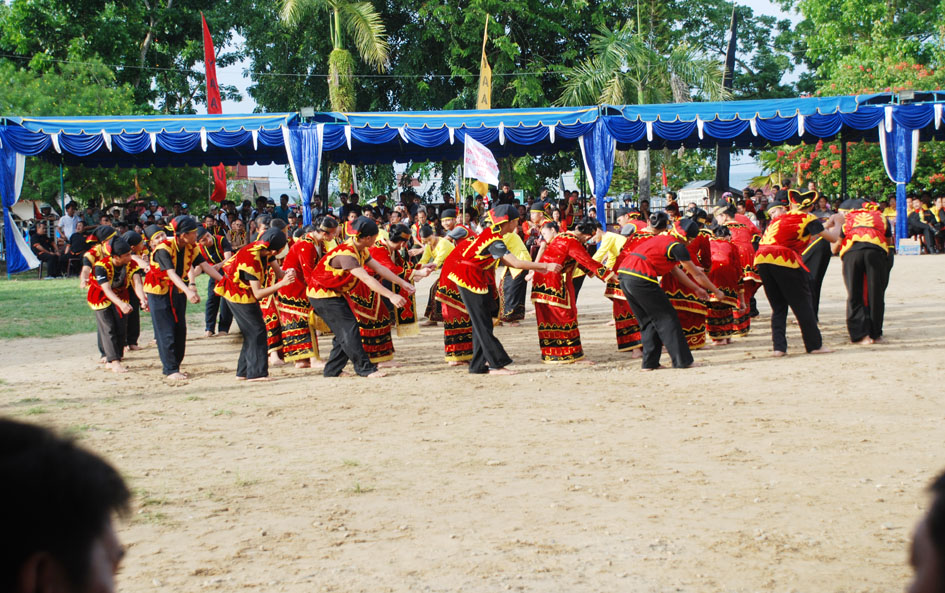 √ Tari Maena - ani4rtindosub