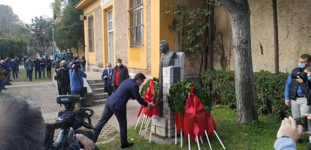 Στεφάνι στο χώρο των βασανιστηρίων του ΕΑΤ-ΕΣΑ από τον ΣΥΡΙΖΑ - ΠΟΣΠΕΡΤ