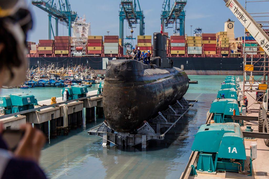 SUBMARINOS ---: El submarino 209 B.A.P. Antofagasta esta listo para ser ...