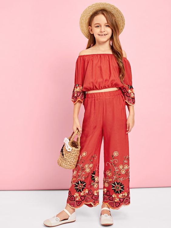 Children's dresses in cheerful colors Spring and Summer 2021