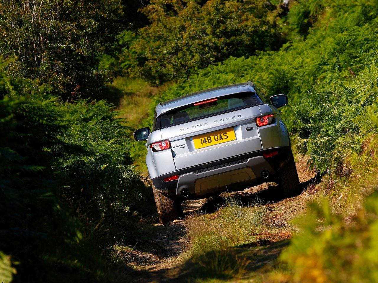 Range Rover Evoque Off Road Wallpapers