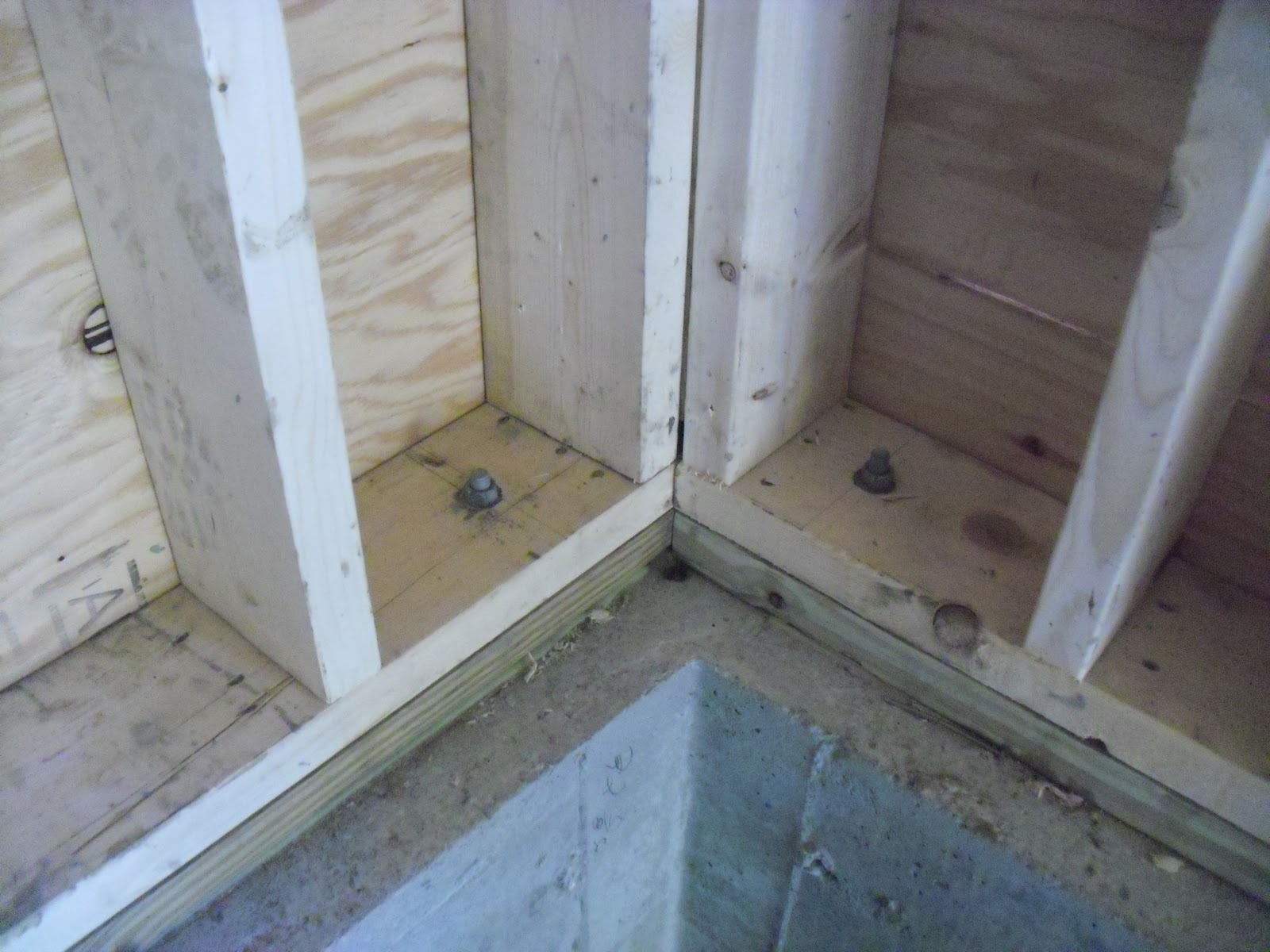 Lets Learn to build a little house. Just for you.: Sills or Mud Sills