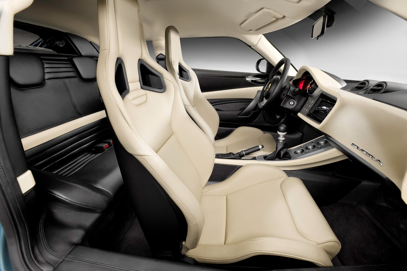 Kendall self drive: Lotus Evora Review