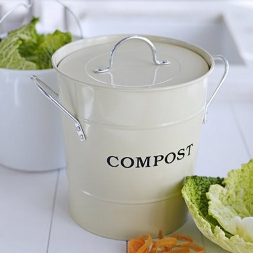 lavori in giardino_ Compost | BLOSSOM ZINE BLOG