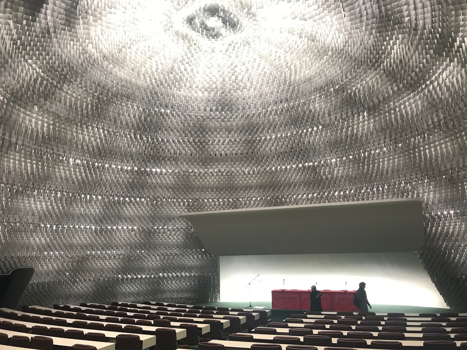 Tickets : visite guidée l'espace NIEMEYER, siège du pcf - Billetweb