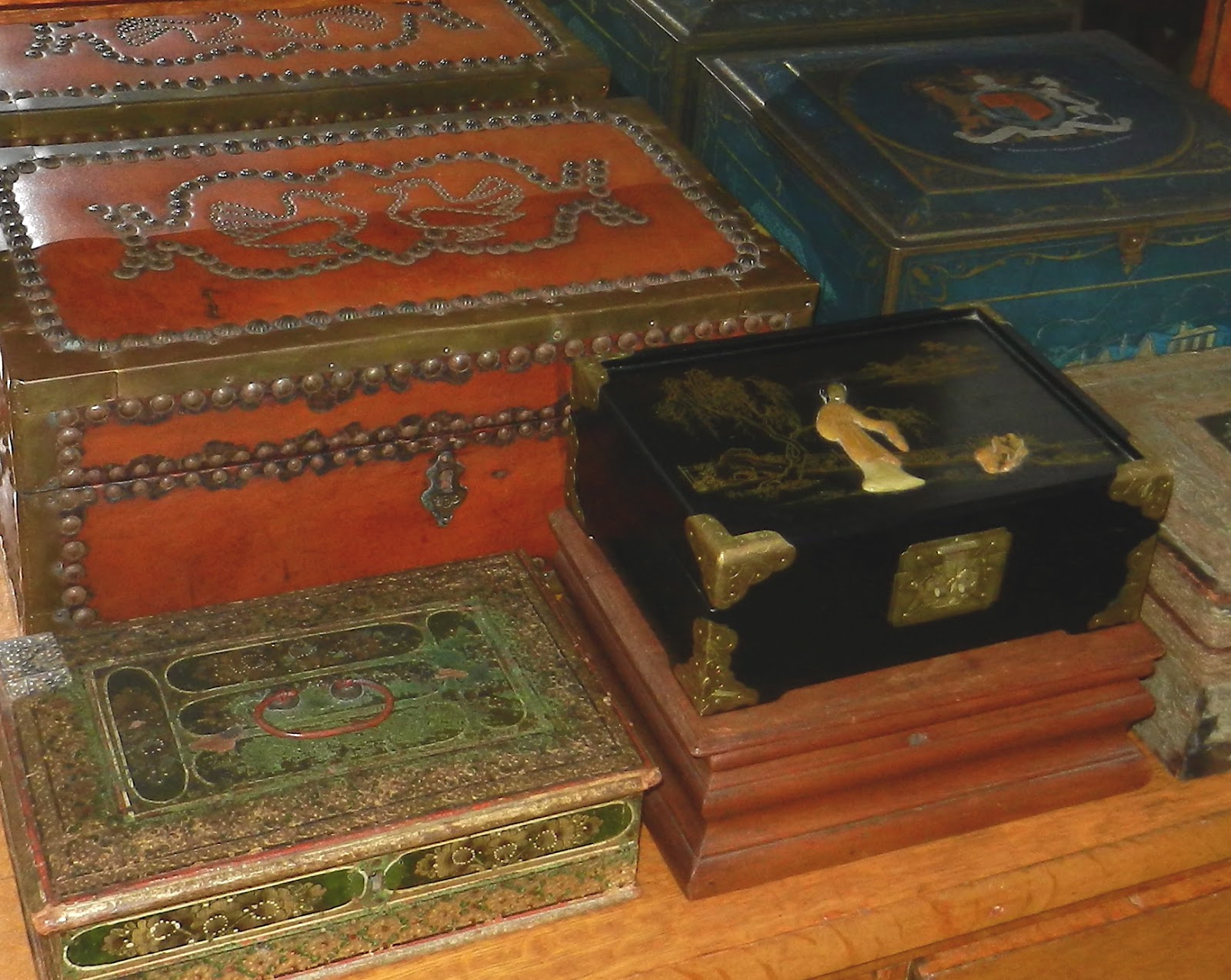 Knickerbocker Style & Design: Antique & Vintage Treasure Boxes