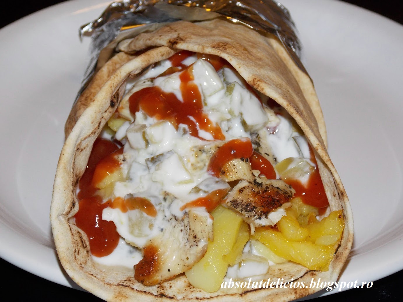 Absolut Delicios: SHAORMA CU PUI SI TZATIKI