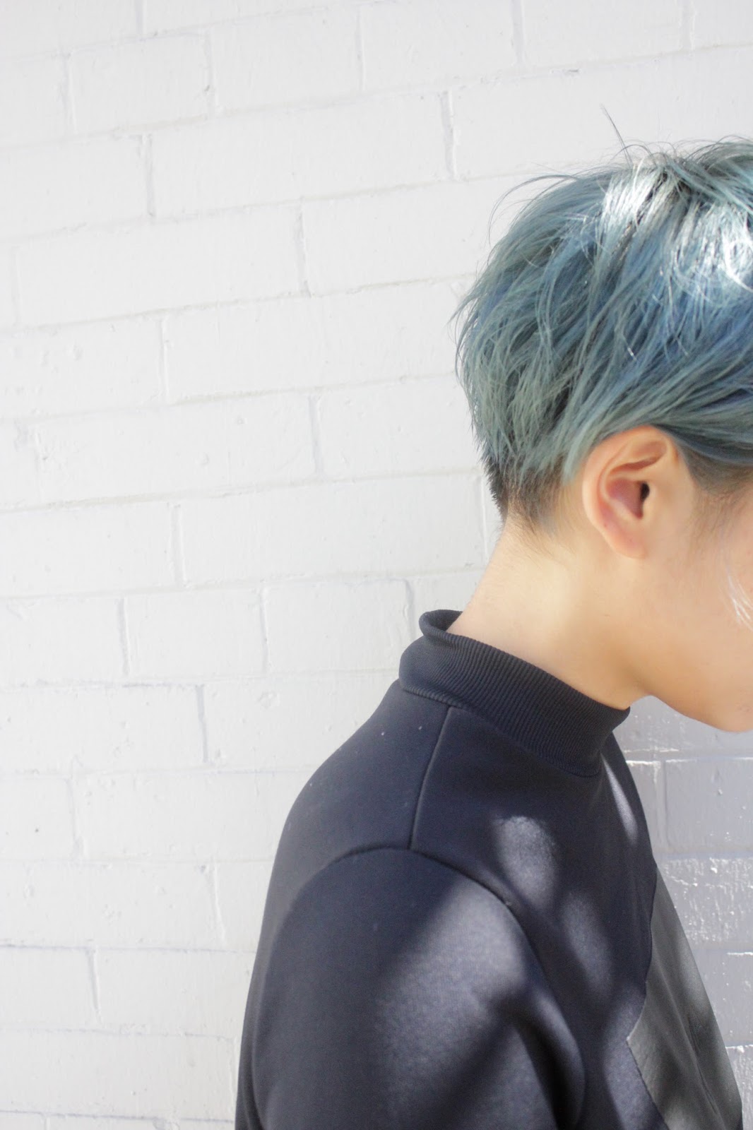 Silver green Pixie cut | Blog | VIANGE HAIR