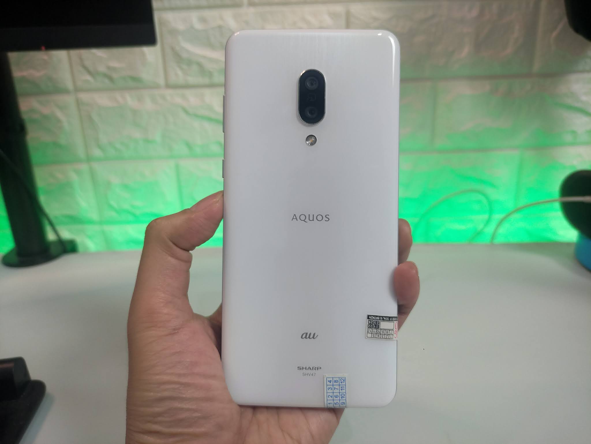 FAQ Sharp Aquos Zero 2 SECOND AU/Docomo: Harga, AnTuTu, Fast Charging ...