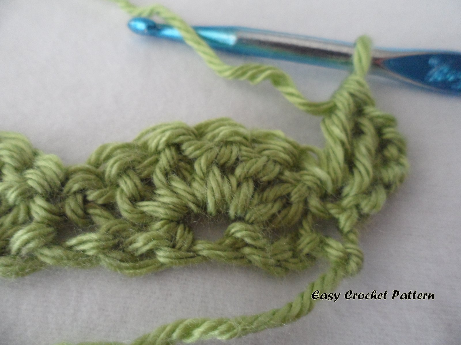 Easy Crochet Pattern: Crochet Shell Afghan Tutorial