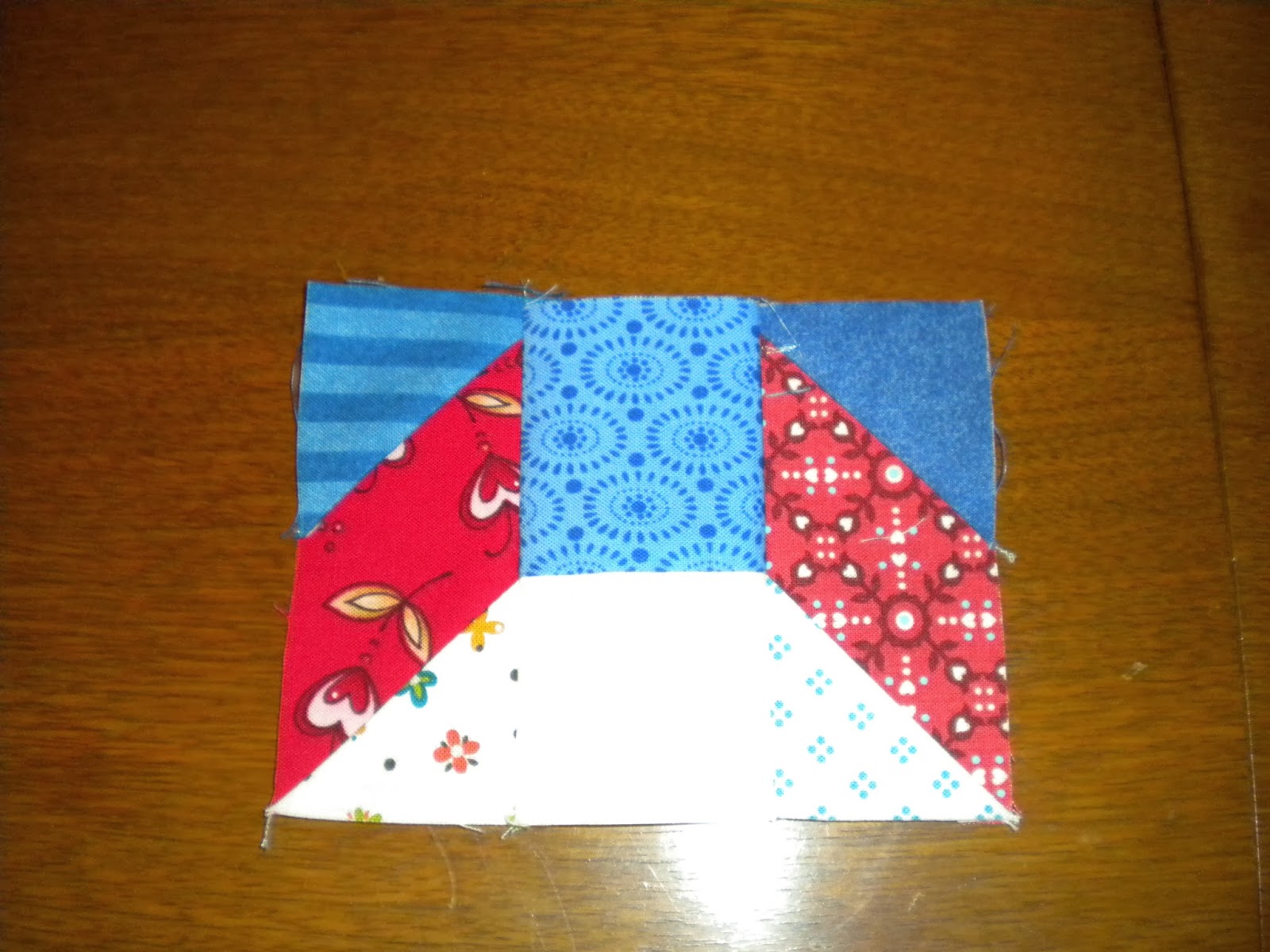 Piece n Quilt: Easy Castle Wall Block