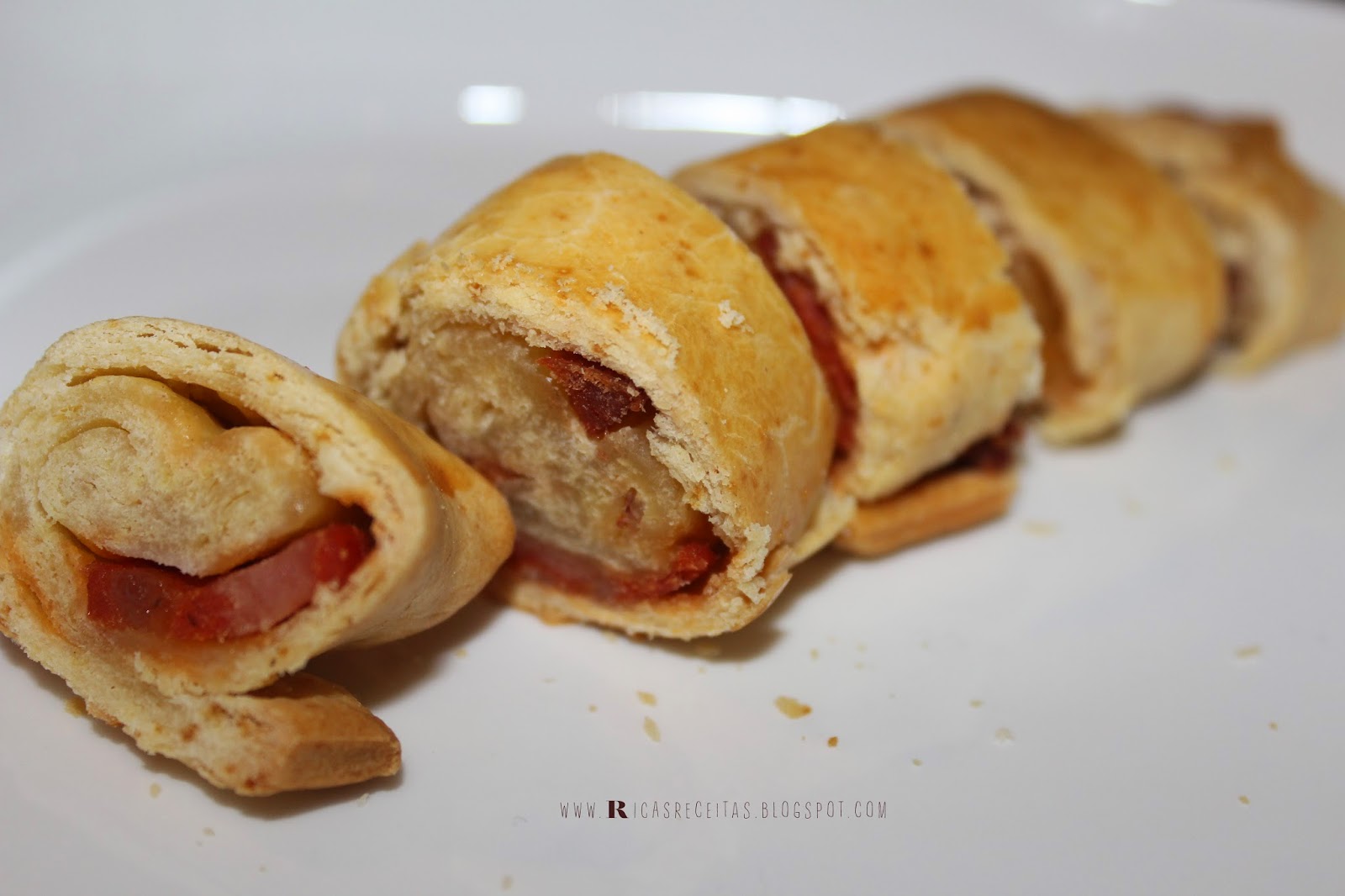 Rolinhos de chouriço | Chorizo rolls