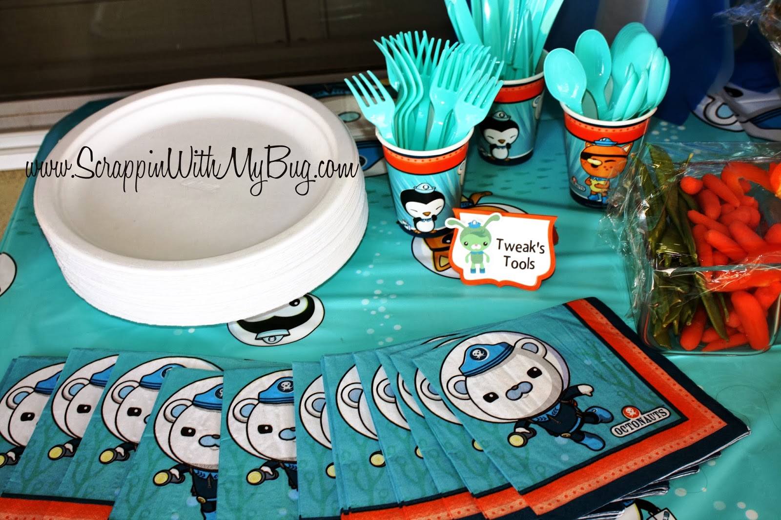 Scrappin with my bug: Octonaut Party