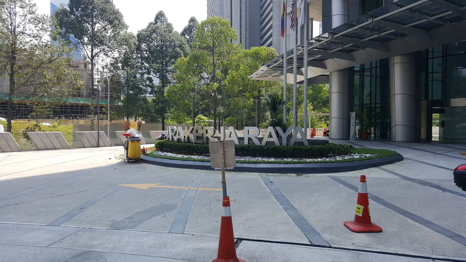 Melawat Menara Jabatan Kerja Raya (JKR) HQ - JayHemSem