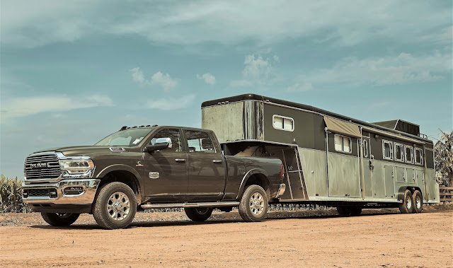 RAM 2500 Rodeo: lote de 100 unidades para o Brasil se esgota em 10 horas