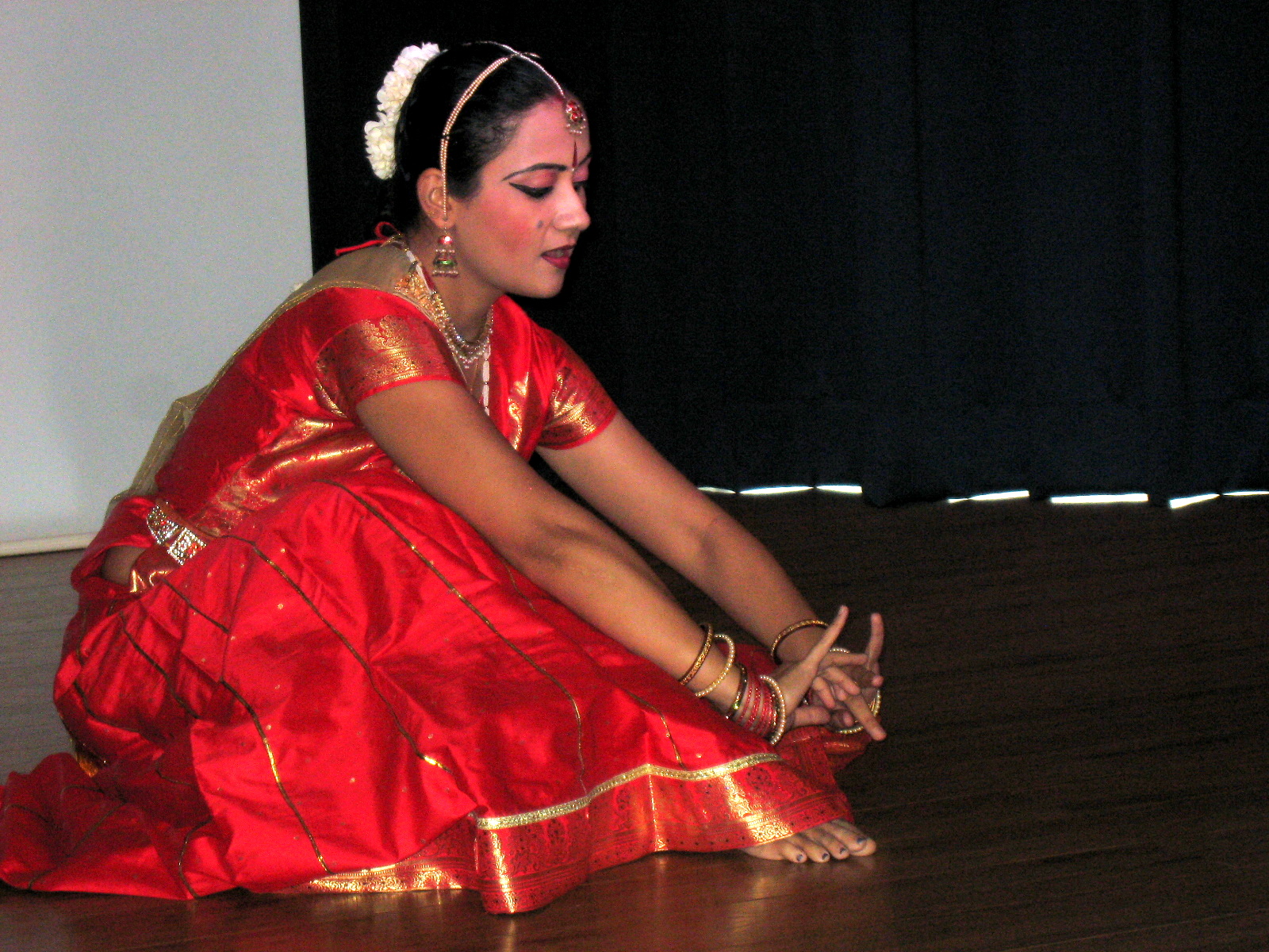 Keats The Sunshine Girl: Khatak Dance