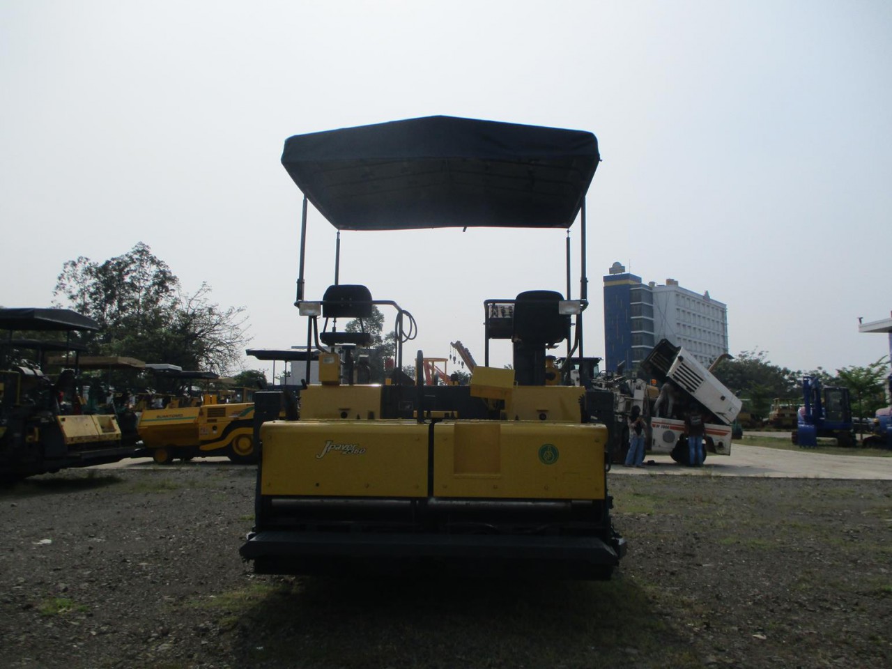 CV DIMAS PERKASA: Asphalt Finisher Sumitomo HA60C