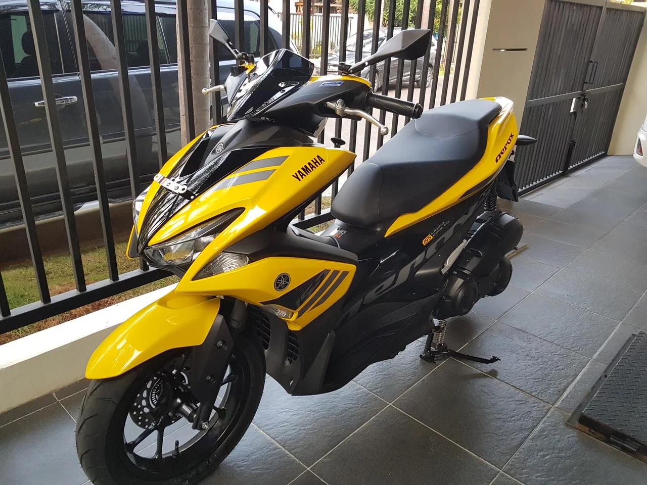 Perjalananku: Aerox 155 entah kenapa yang paling aku suka warna kuning