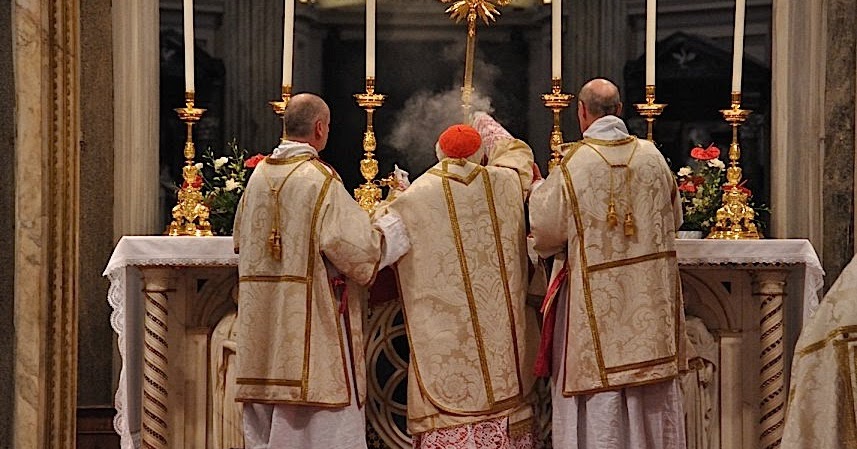 SACRIS SOLEMNIIS: Il Cardinal Cañizares e il "nuovo movimento liturgico"