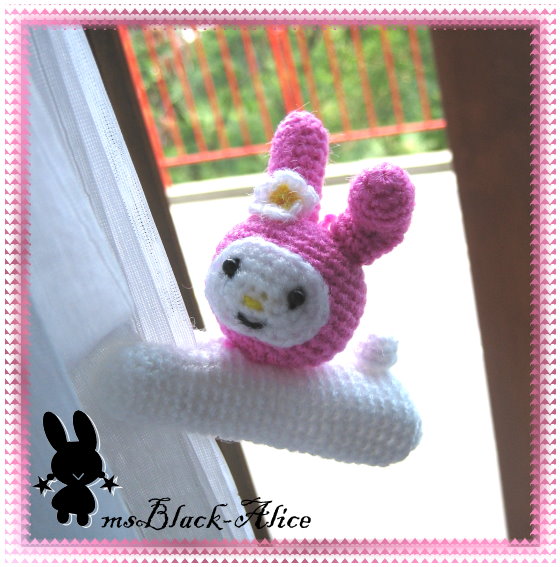 Do IT Your own way: Making My Melody Pin (free pattern)