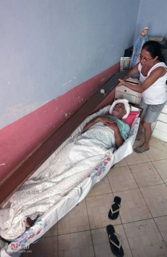 Top World News: Sleeping in a Coffin from last 23 Years