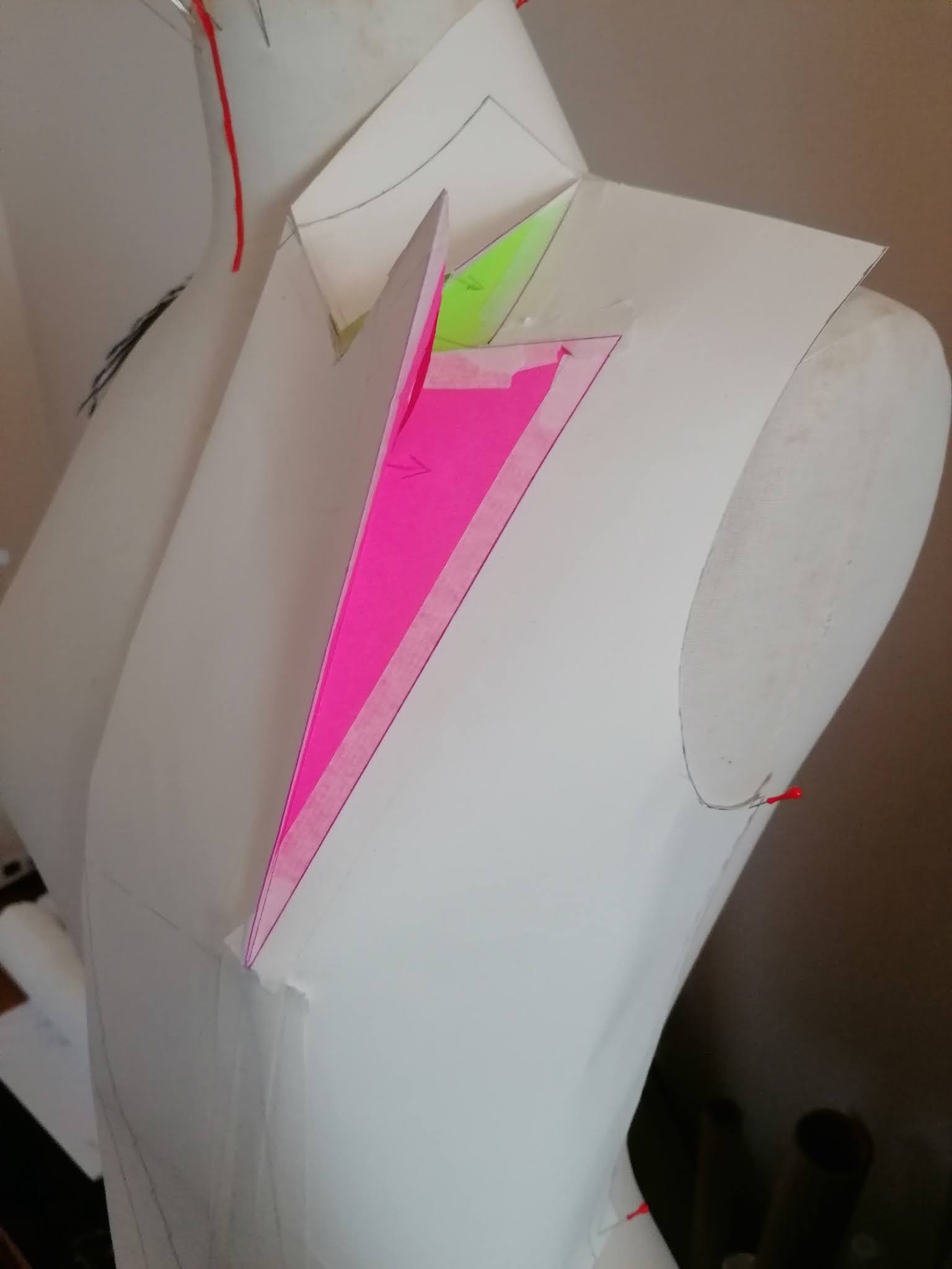 FT 5965 – Transformação de bases de casaco senhora e blusão de homem