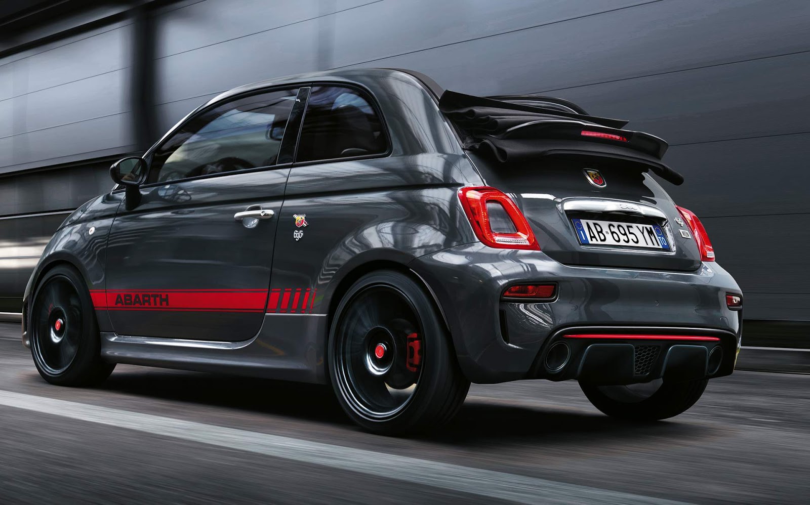 Fiat 695 Abarth XSR Yamaha Edtion: edição limitada - fotos