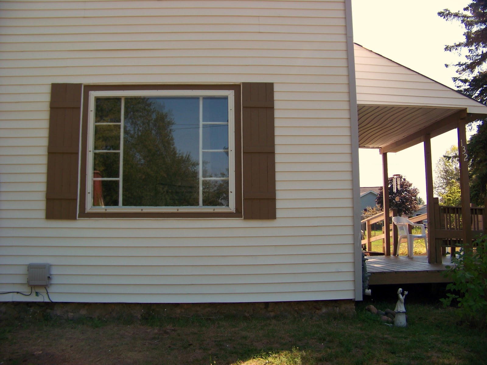 Beautify My Home: Make your own Board and Batten shutters