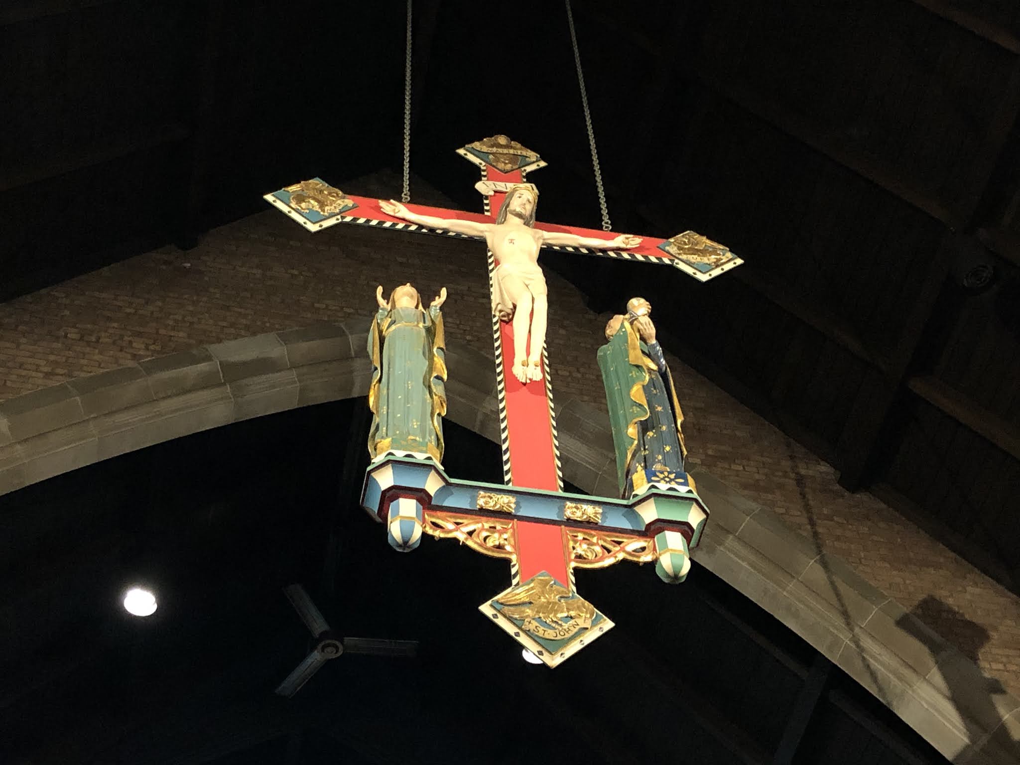 English Gothic at Holy Family in St. Louis Park, Minnesota ~ Liturgical ...