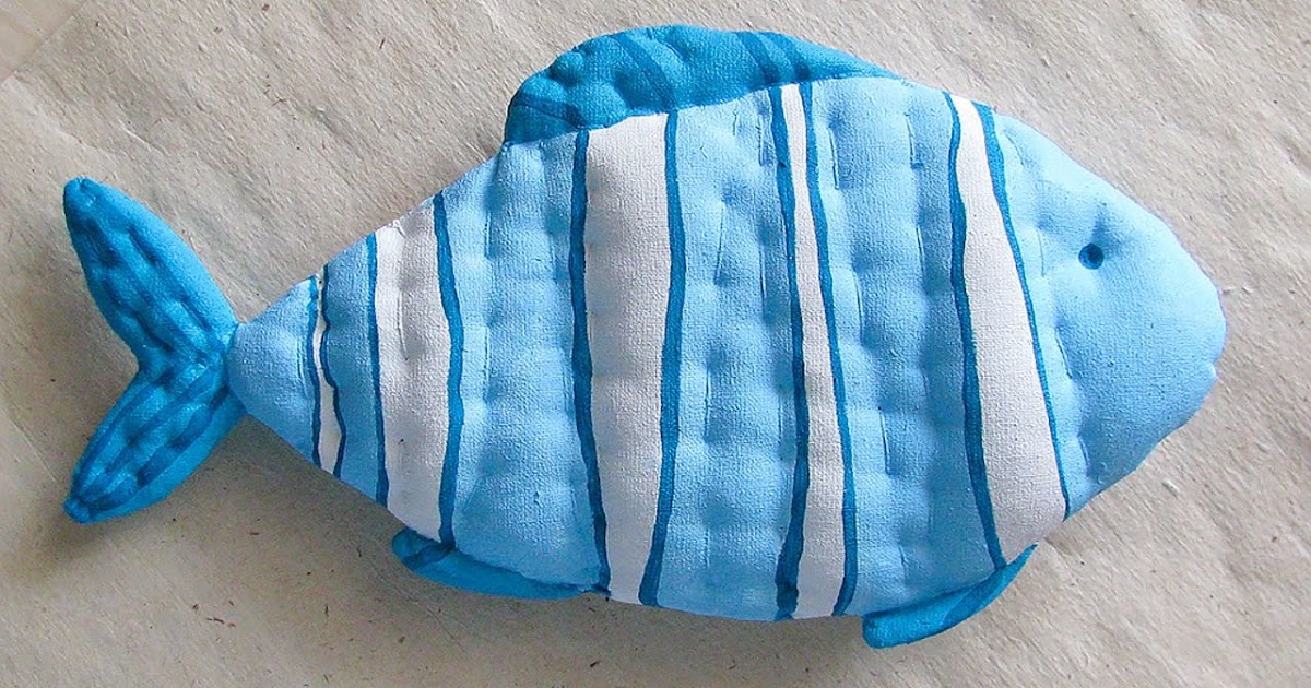 Como fazer um peixe decorativo de brinquedo - Tutorial de Artesanato de ...