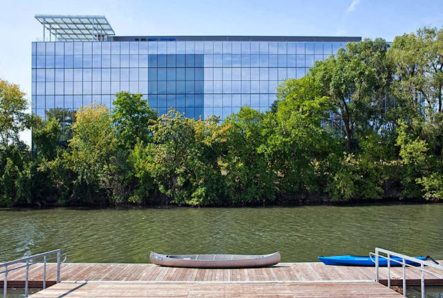 architecture now and The Future: CHICAGO RIVER BOATHOUSES BY STUDIO GANG
