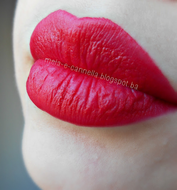 mela-e-cannella: Avon True Color Matte Lipstick - Ruby Kiss