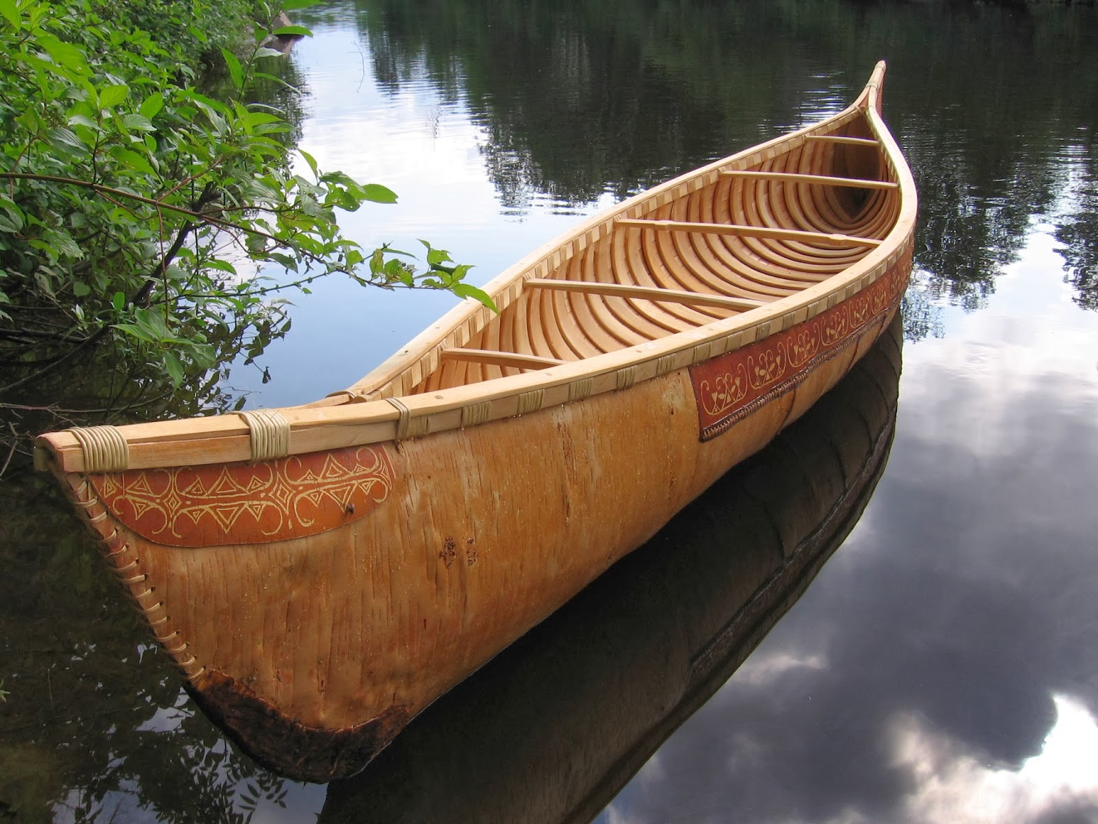 Francois et ses canots d'écorce: Canots d'écorce style Malécite