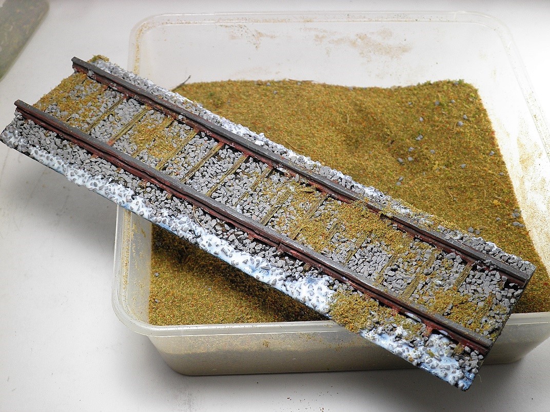 JOHN BOND's WARGAMING STUFF: SCRATCH BUILT TRAIN TRACKS