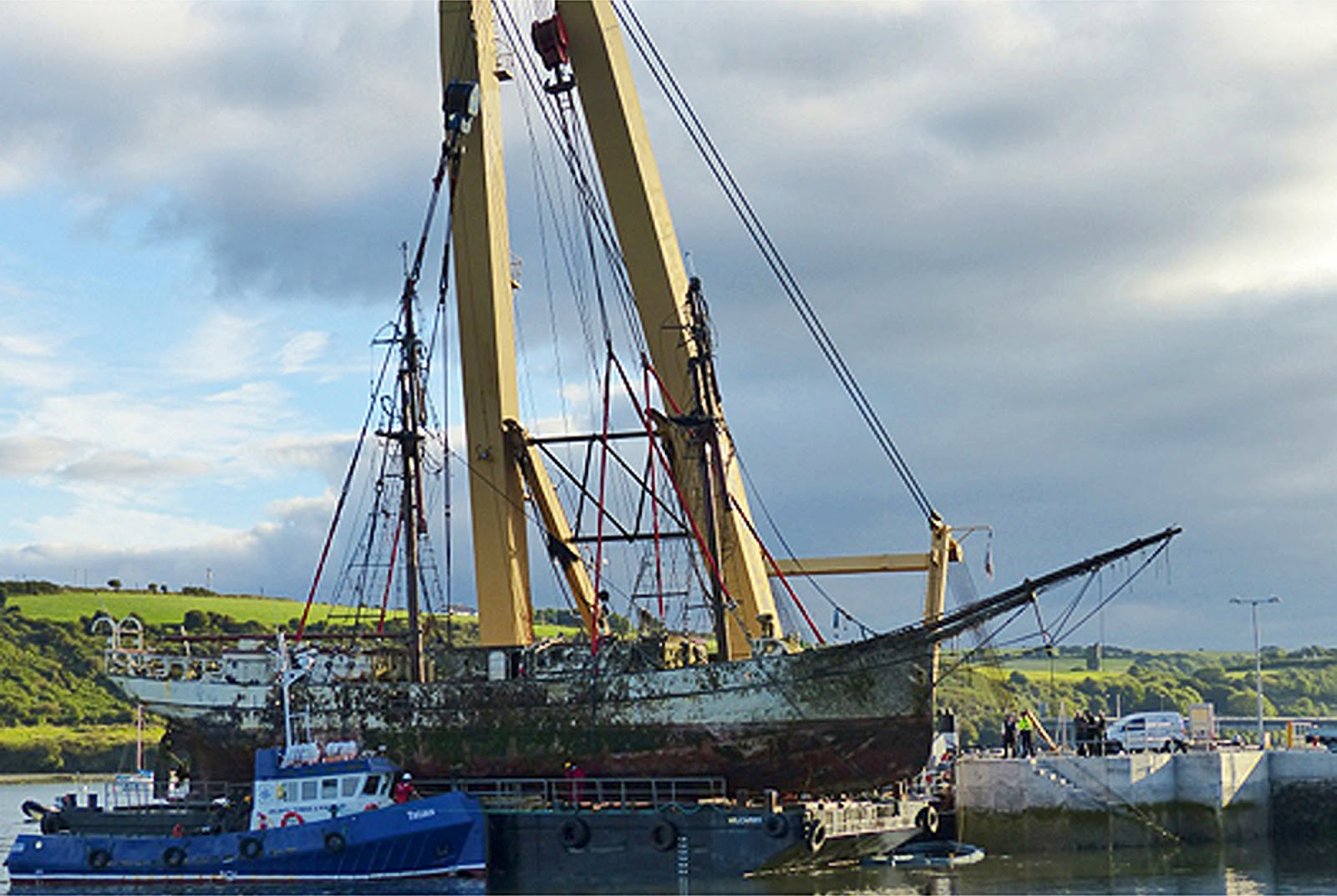 Around Perranuthnoe : Tall Ship Astrid