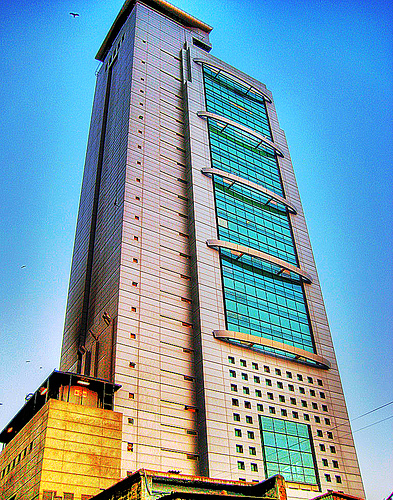 Famous Buildings Of The World: MCB TOWER, Karachi